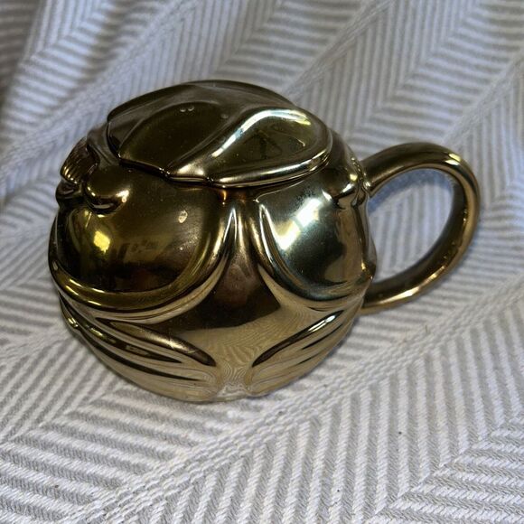 Hallmark | Dining | Hallmark Harry Potter Golden Snitch Collectible Mug ...